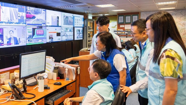 渠務署署長彭雅妮視察高風險沿岸低窪地區｜本地｜商業電台 881903