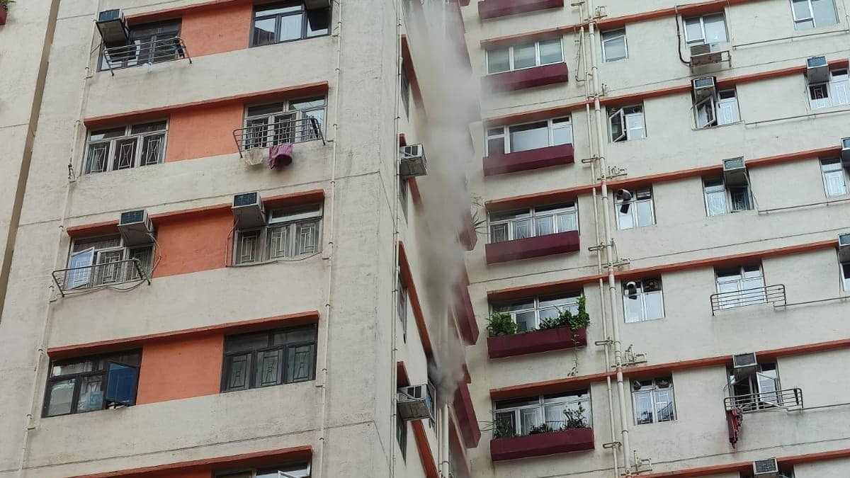 北角威非路道住宅單位廚房起火 無人受傷｜本地｜商業電台 881903