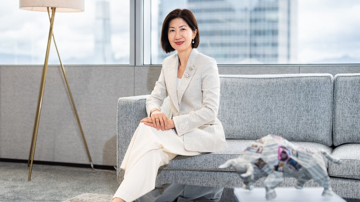 陳翊庭：本港吃得下中資巨無霸 去美元化帶來新機遇｜本地｜商業電台 881903