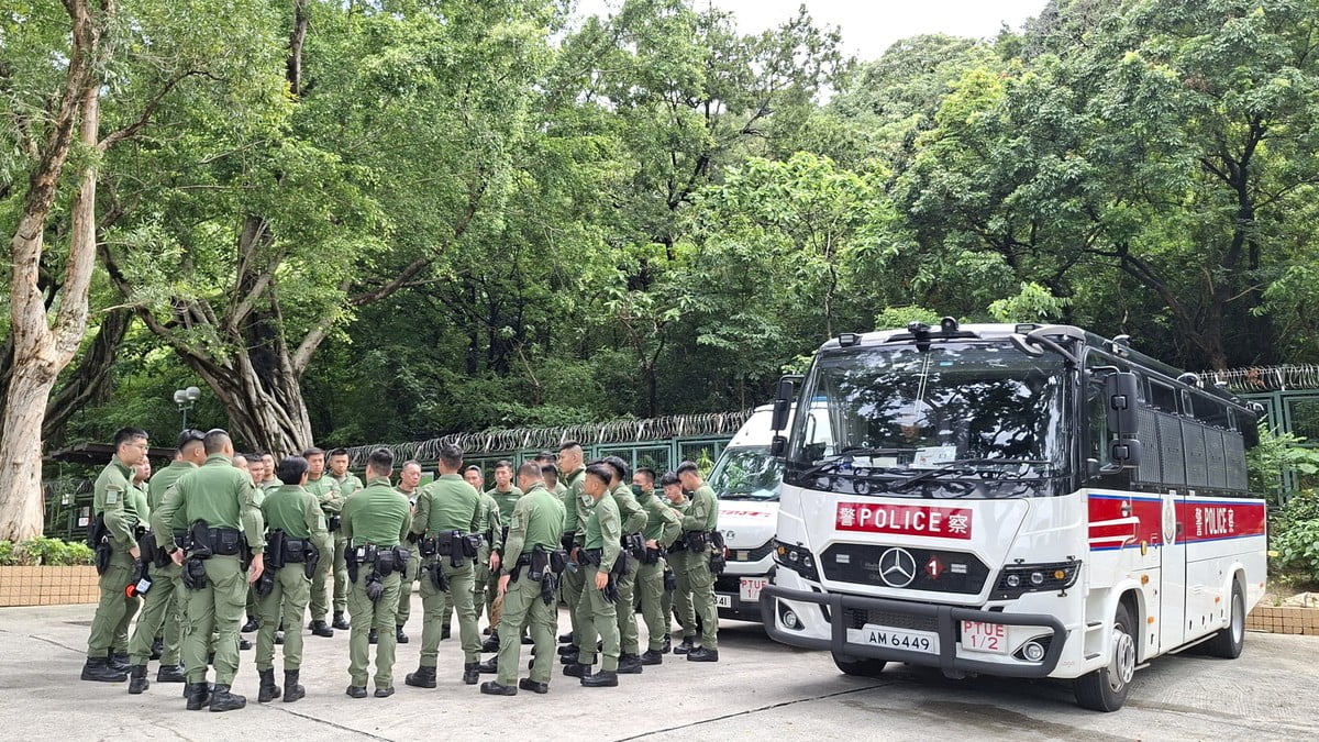 警方獅子山發現屍體 為失蹤逾一周18歲少女｜本地｜商業電台 881903