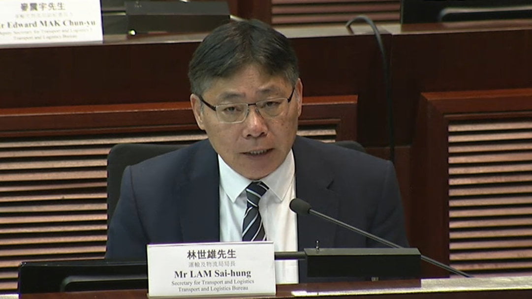 政府研究規管網約車平台 林世雄指會以市民利益為依歸｜本地｜商業電台 881903