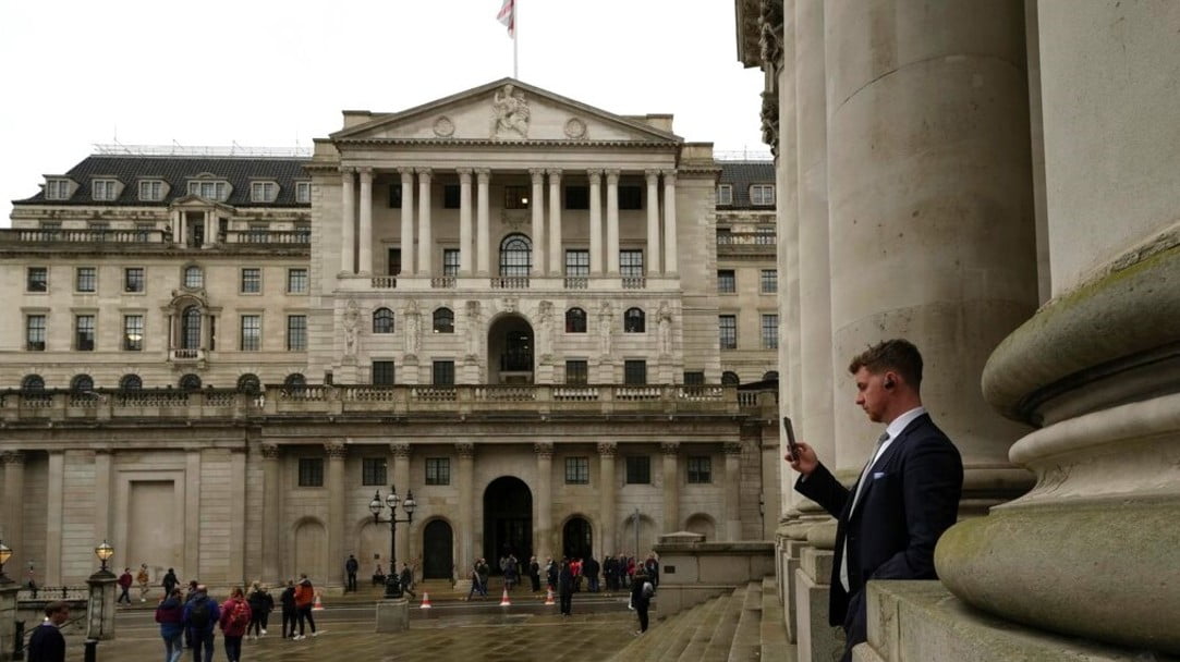 英國8月至10月GDP收縮0.3%｜國際｜商業電台 881903