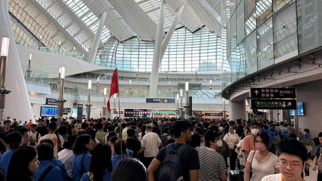 重陽節｜不少市民趁3天假期北上掃墓和旅遊｜本地｜商業電台 881903