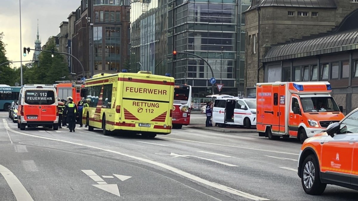 德國漢堡市持刀襲擊案18傷 女疑犯疑有精神健康問題｜國際｜商業電台 881903