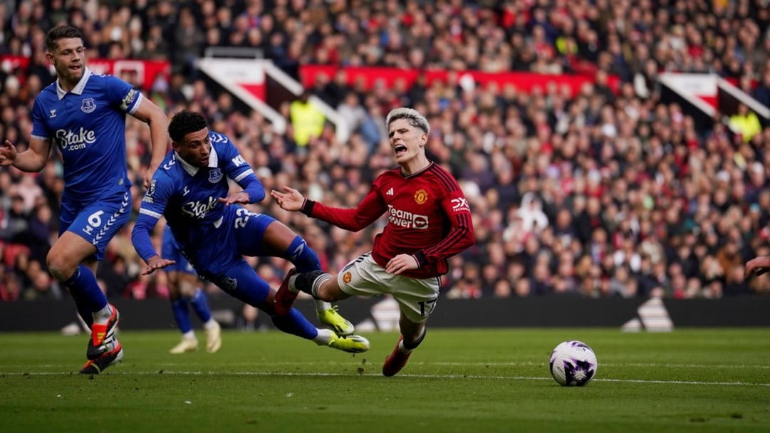 英超MVP丨曼聯主場射入2個十二碼 2球淨勝愛華頓｜體育｜商業電台 881903