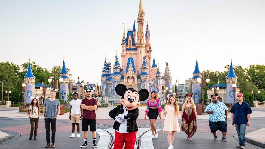 迪士尼增設「特定高峰日子」門票 成人759元小童569元｜本地｜商業電台 881903