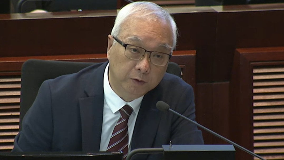 走塑新法例周一實施 謝展寰：大型連鎖食肆已作好準備｜本地｜商業電台 881903