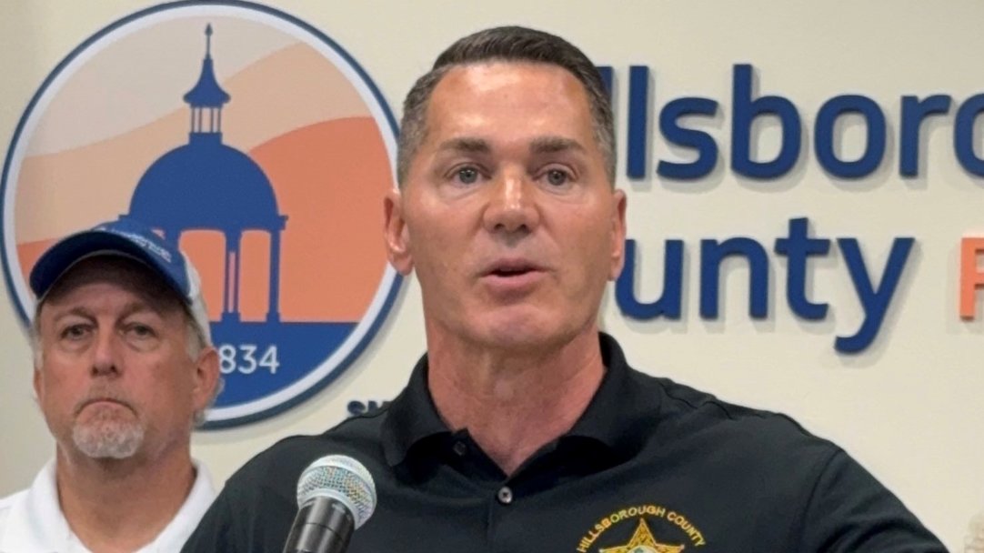 特朗普緝毒局長人選退出提名｜國際｜商業電台 881903