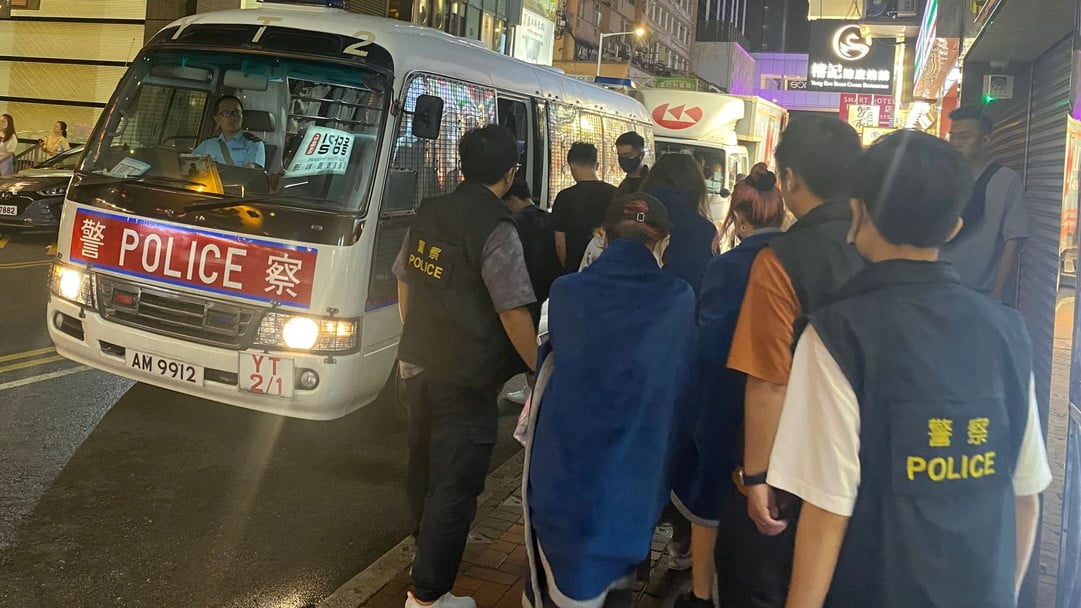 警方搗破牽涉未成年少女賣淫集團 發現兩名16歲少女｜本地｜商業電台 881903