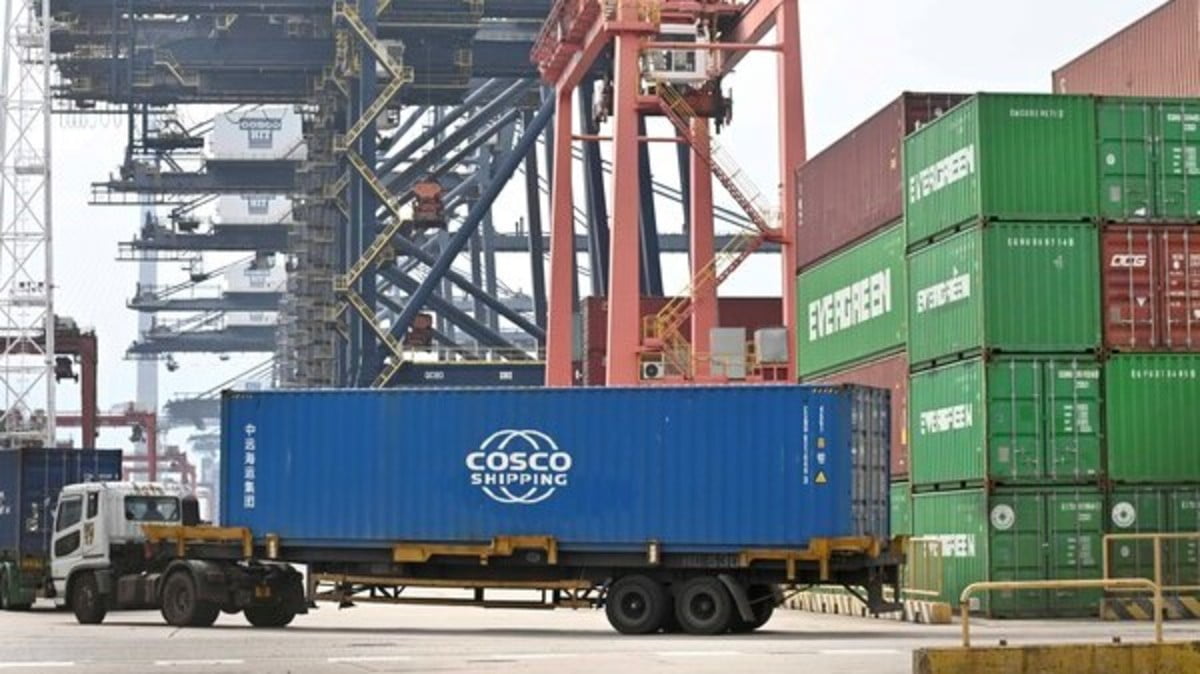 本港8月出口貨值按年升6.4%｜本地｜商業電台 881903