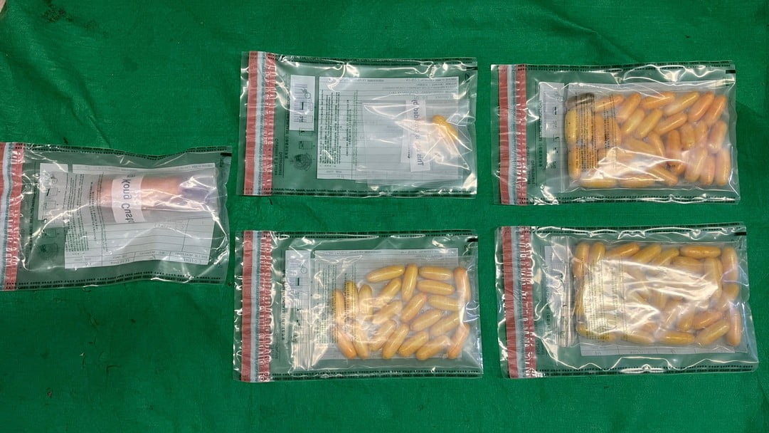 非洲抵港旅客體內藏1.2公斤可卡因｜本地｜商業電台 881903