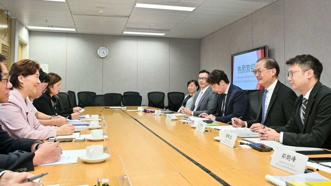 盧寵茂晤深圳市發改委主任 就中西藥醫療器械進行交流｜本地｜商業電台 881903