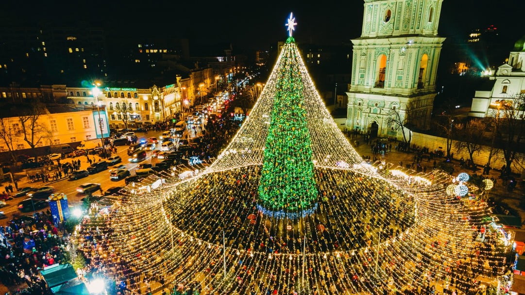 烏克蘭法定聖誔假改為12月25日 與俄羅斯東正教切割｜國際｜商業電台 881903
