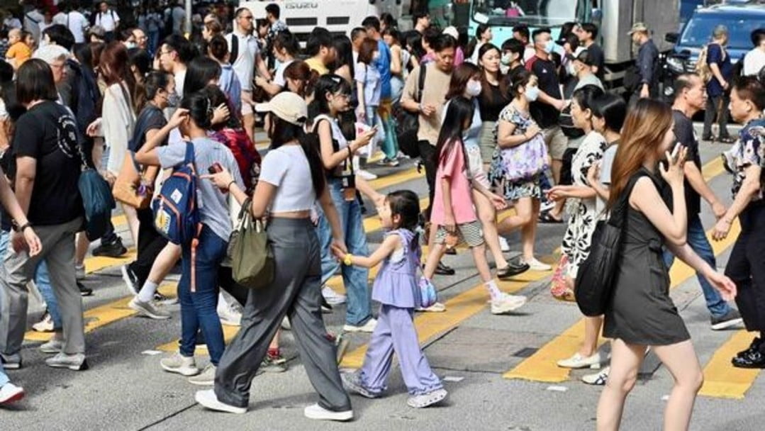 本港人口去年年底達750萬人 按年升0.4%｜本地｜商業電台 881903