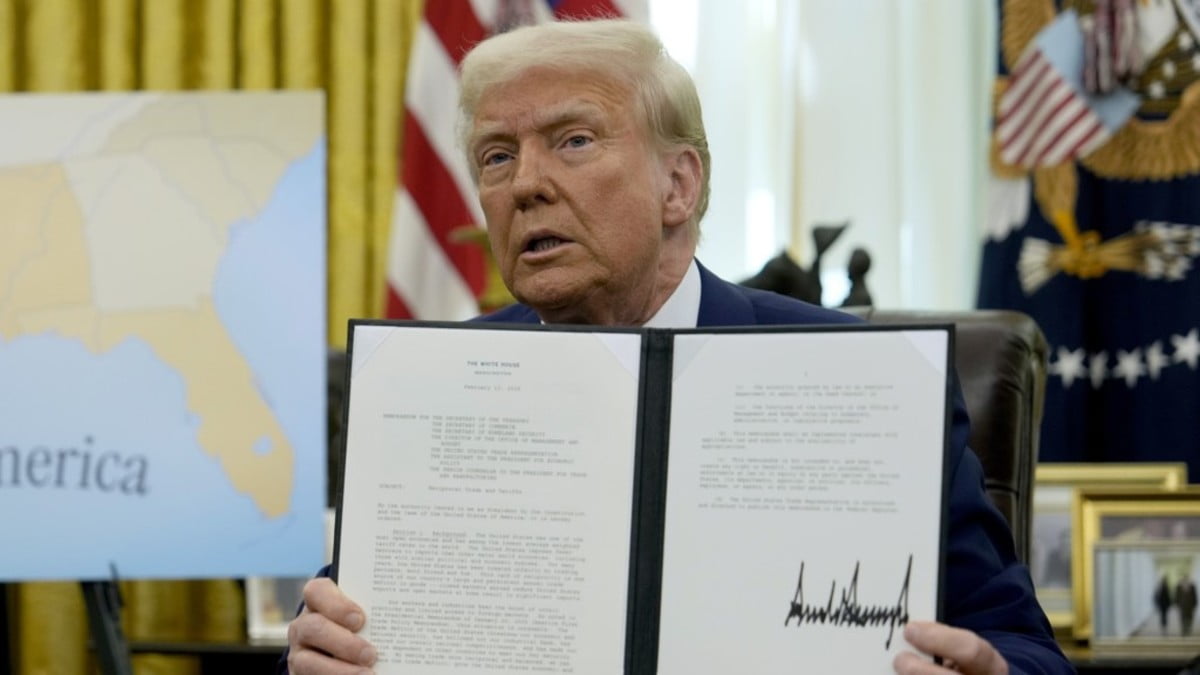 特朗普：對等關稅後美國會湧現大量職位｜國際｜商業電台 881903