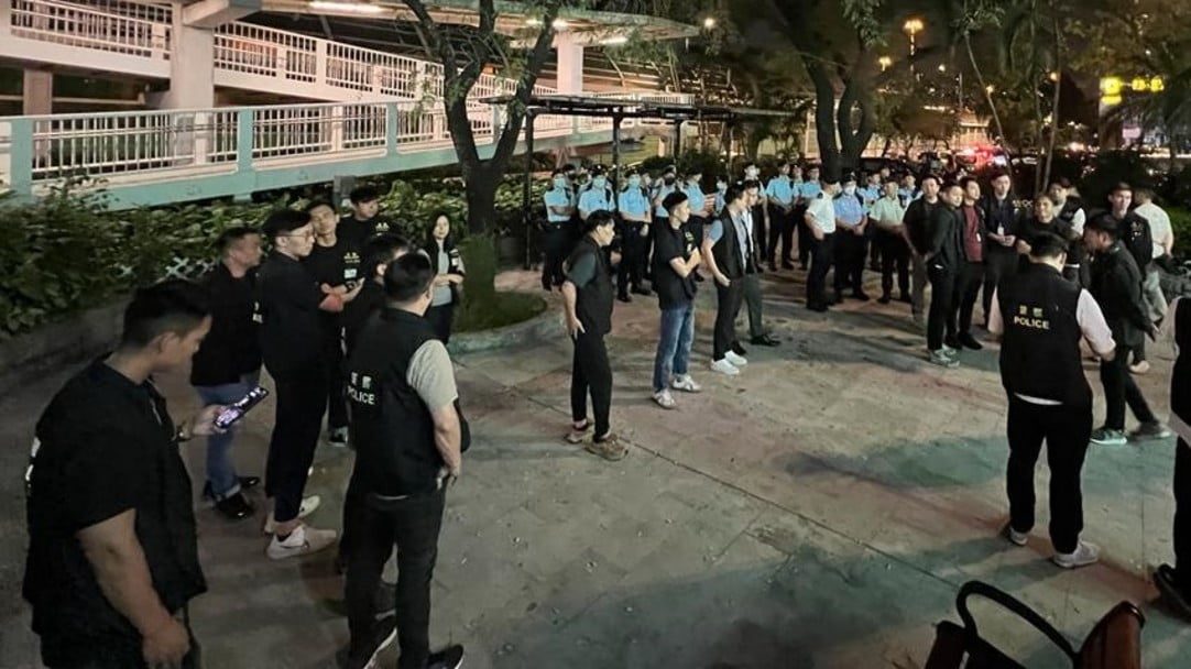 警方新界北犁庭掃穴 拘捕46人｜本地｜商業電台 881903