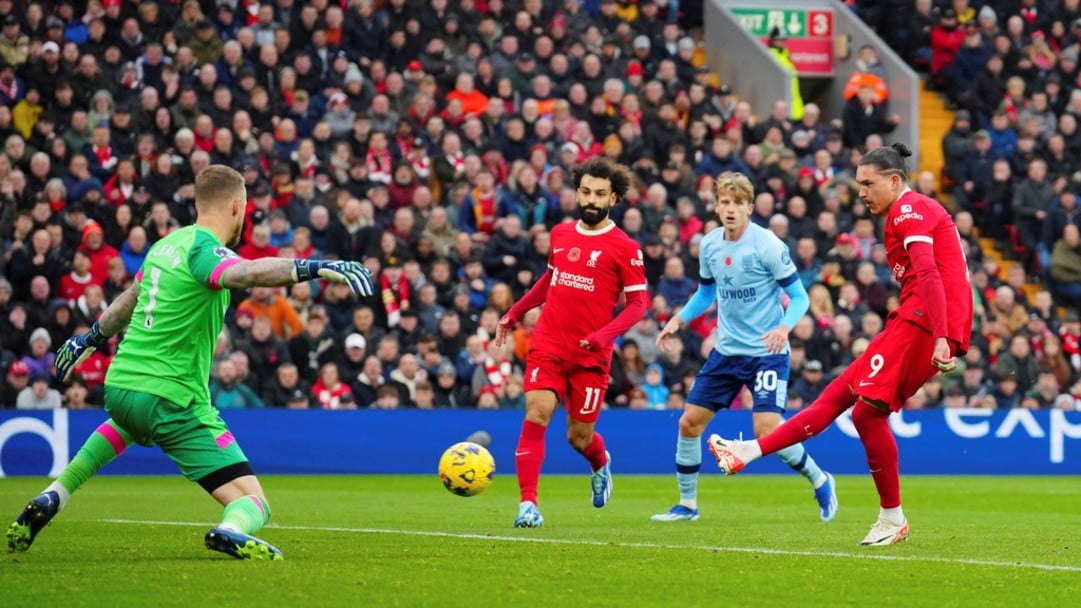 英超MVP丨利物浦三球淨勝賓福特｜體育｜商業電台 881903