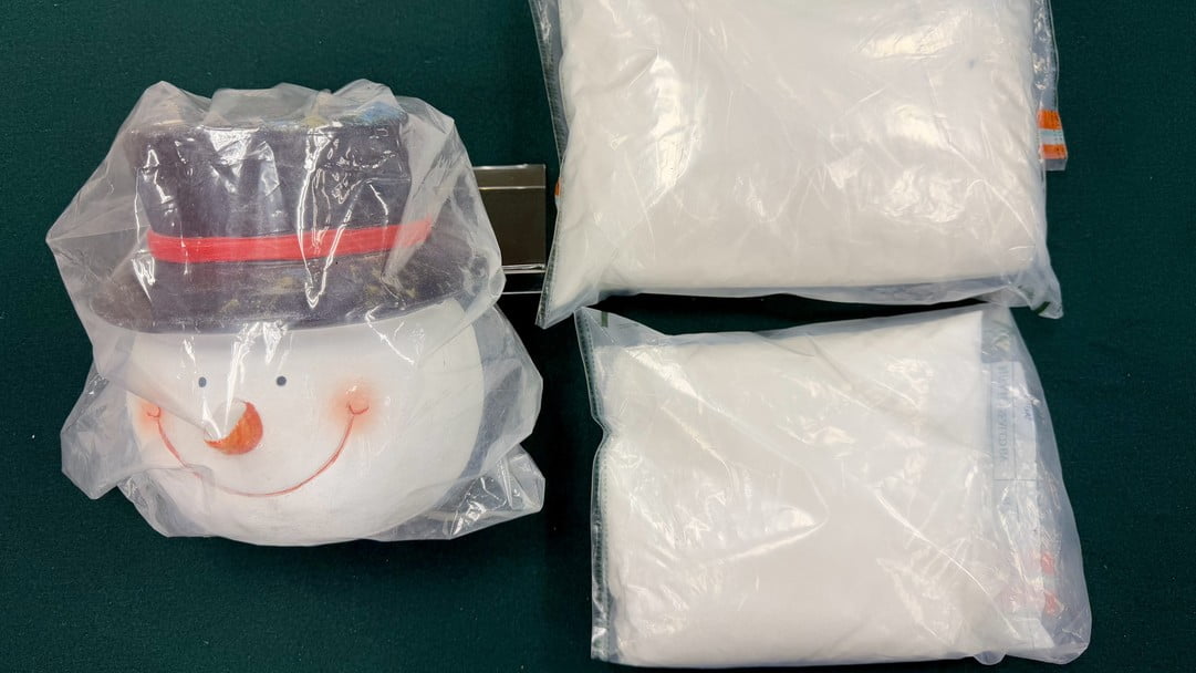 海關於機場破83宗毒品案 檢1.6億元毒品拘22人｜本地｜商業電台 881903