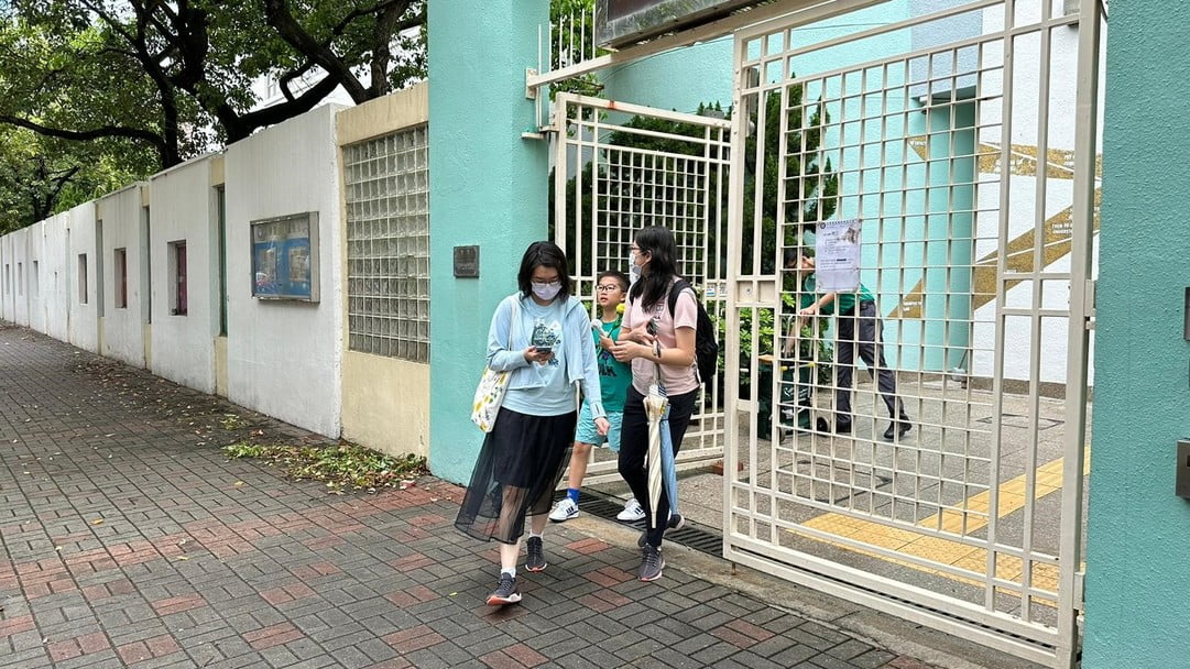 DSE放榜｜有考生稱明年部分科目改制 不考慮重考｜本地｜商業電台 881903