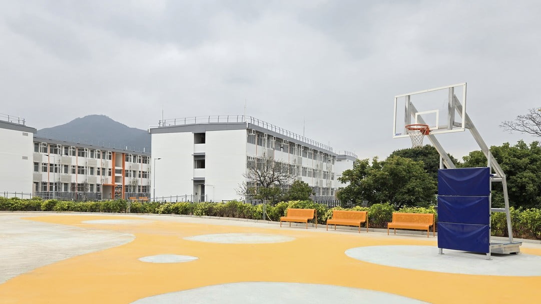 市建局：觀塘市中心「自由空間」部分設施 將轉贈簡約公屋項目｜本地｜商業電台 881903