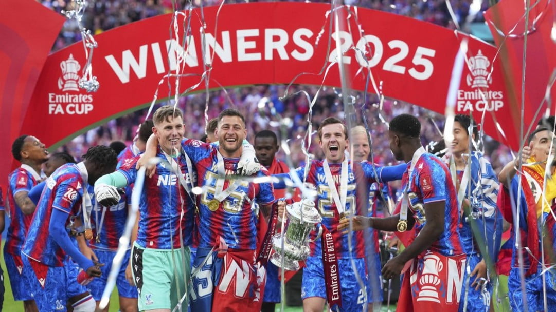 英超MVP丨水晶宮1球挫敗曼城 首次捧走足總盃｜體育｜商業電台 881903