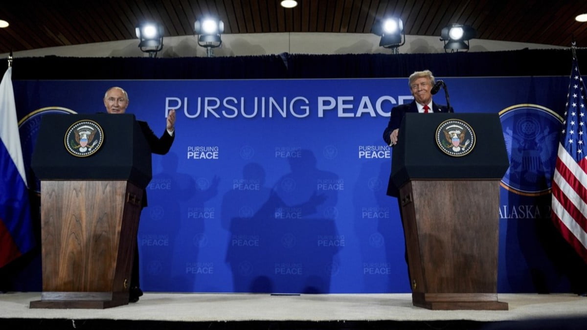 據報普京要求烏克蘭放棄頓巴斯 特朗普被指改變停火立場｜國際｜商業電台 881903