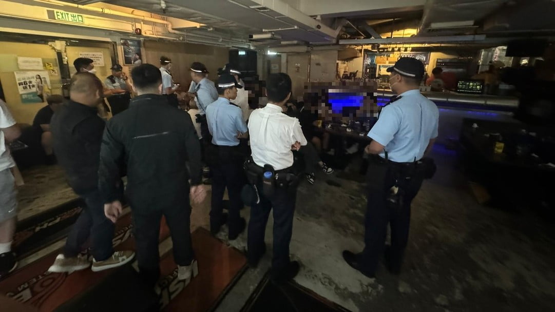 旺角反罪惡行動 拘捕1名涉及襲擊案男子｜本地｜商業電台 881903