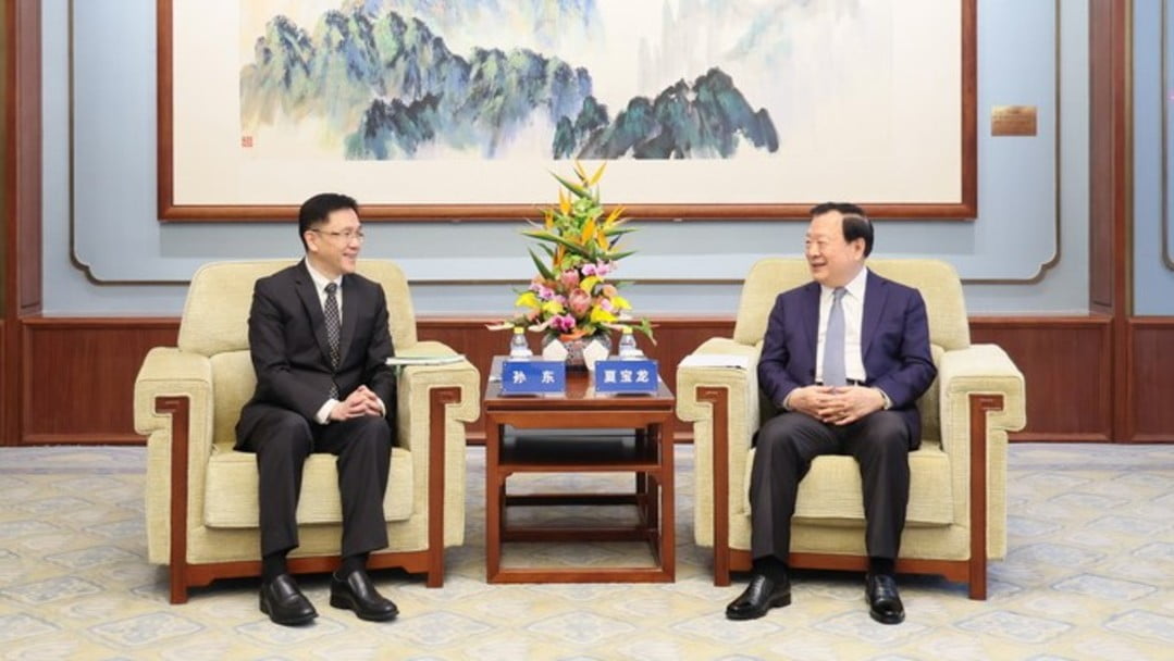 夏寶龍：中央全力支持香港加快建設國際創科中心｜本地｜商業電台 881903