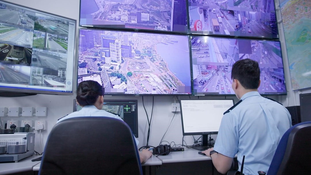 警方在港島試行錄影執法 打擊交通違例｜本地｜商業電台 881903