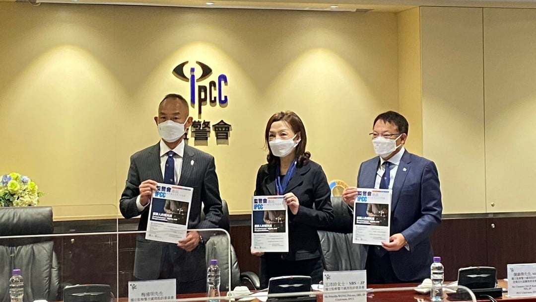 本台記者遭警員射海綿彈 監警會：調查以證據為依歸｜本地｜商業電台 881903