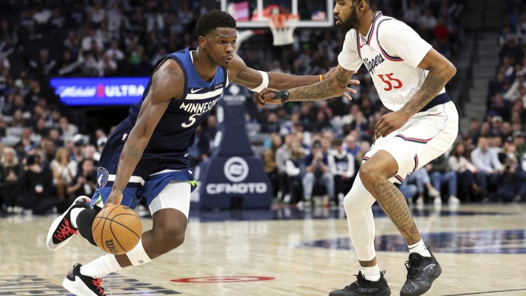 NBA｜木狼兩分險勝快艇 太陽挫76人｜體育｜商業電台 881903