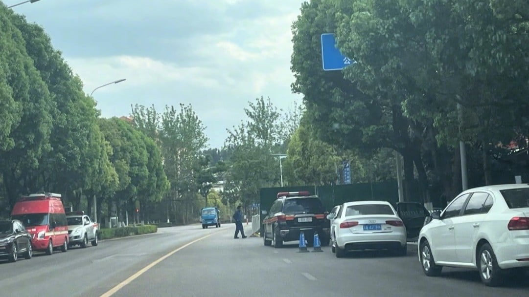 雲南昆明商鋪火警 8人死亡｜兩岸｜商業電台 881903