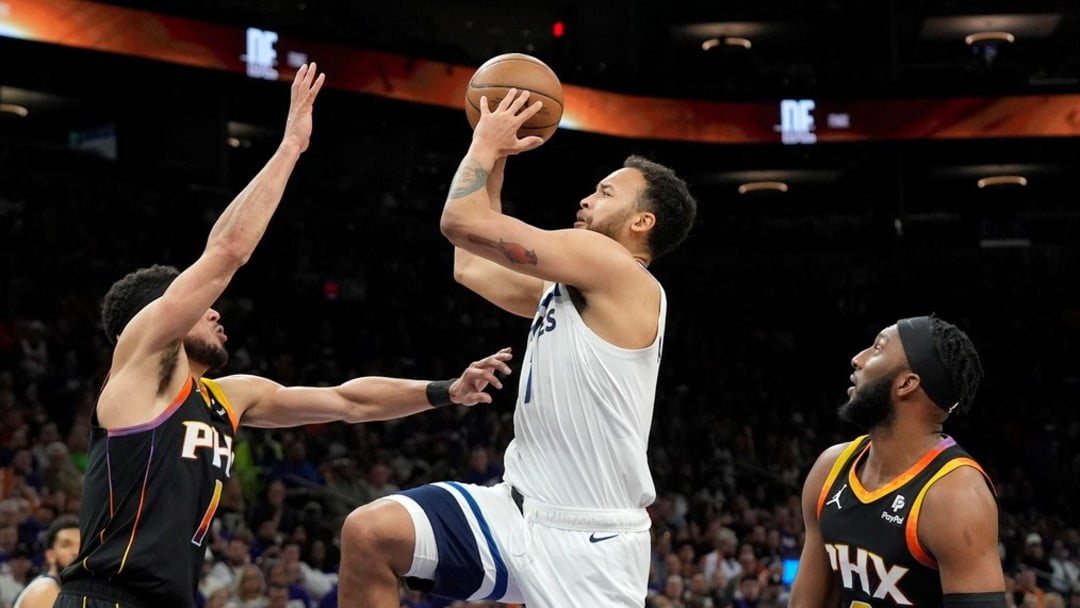 NBA季後賽丨木狼連勝4場淘汰太陽 率先晉級次圈｜體育｜商業電台 881903