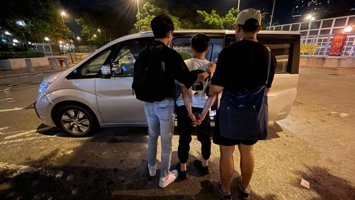 警方將軍澳檢獲近30萬元毒品 拘捕1人｜本地｜商業電台 881903