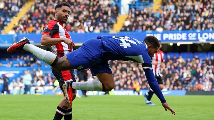 英超MVP丨賓福特2:0車路士 作客藍軍三連勝｜體育｜商業電台 881903