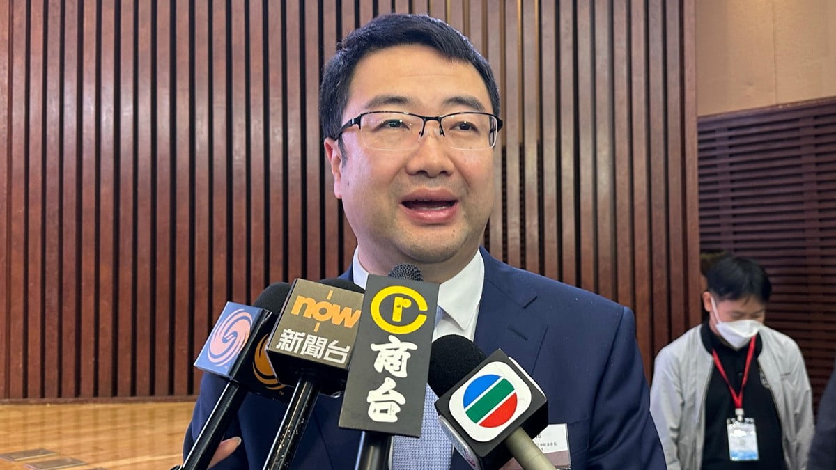 預算案加人才簽證及申請費 尚海龍：十分不合理｜本地｜商業電台 881903