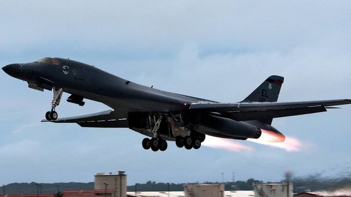 美軍派B-1B轟炸機參與美韓聯合軍演｜國際｜商業電台 881903