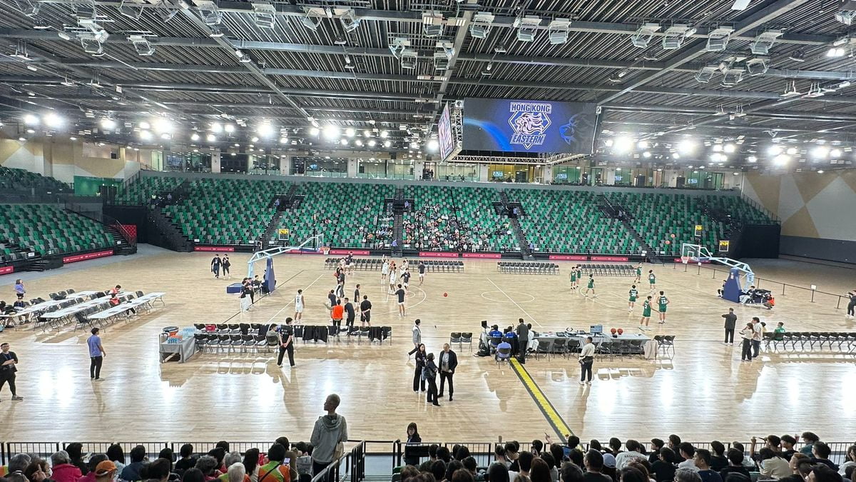 啟德體藝館第一場測試賽 約2000人入場｜本地｜商業電台 881903