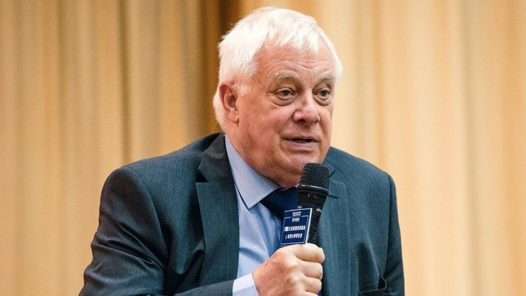 彭定康女婿涉及英國槍擊案面臨監禁｜本地｜商業電台 881903