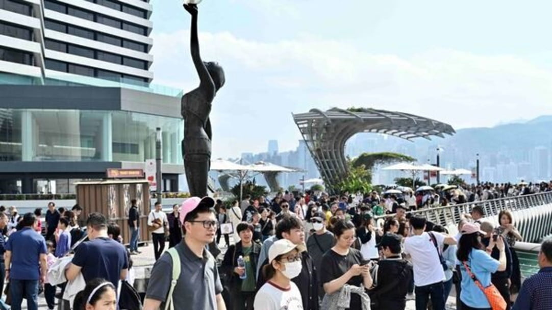 3月份訪港旅客340萬人次 按年升近4成｜本地｜商業電台 881903