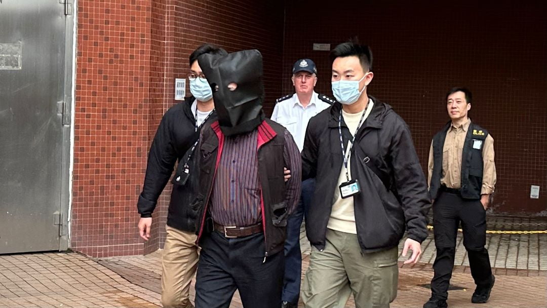 警方荔景搗破2間無牌牙醫診所 拘2負責人｜本地｜商業電台 881903