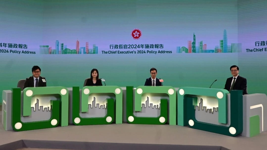 李家超：阻止北上消費不切實際 業界不能陶醉以往｜本地｜商業電台 881903