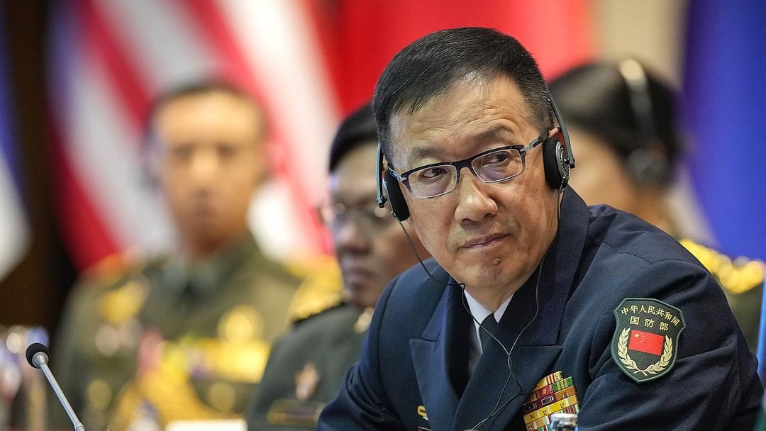 防長董軍會見外軍代表團 籲擔當維護安全責任｜兩岸｜商業電台 881903