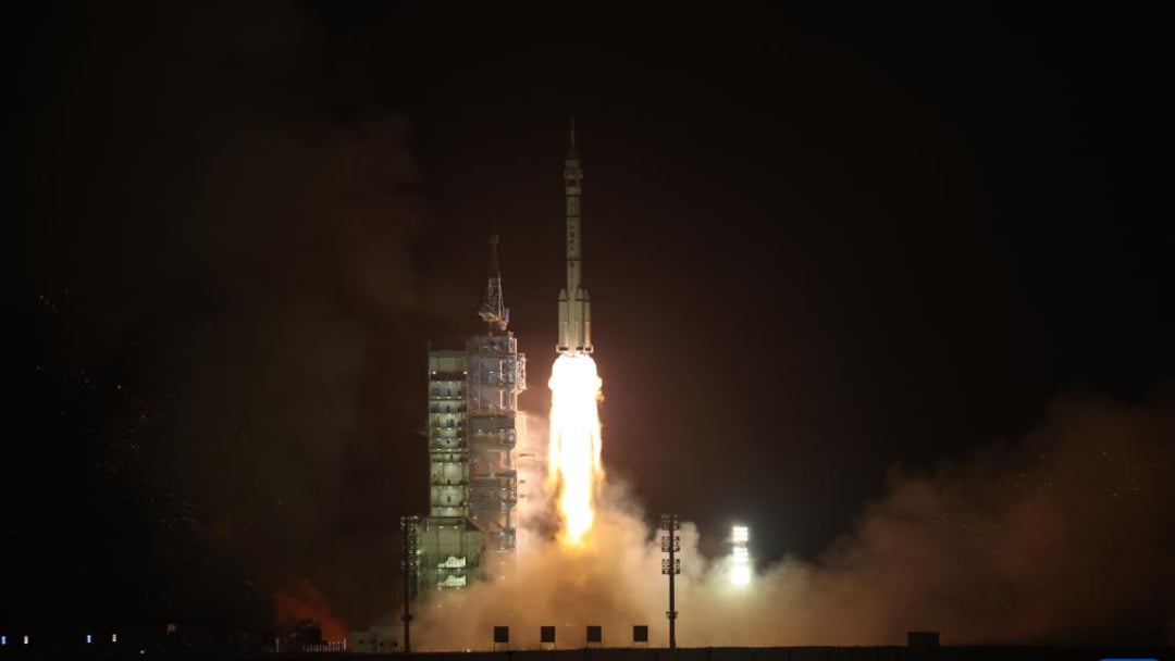 神舟十八號升空後進入預定軌道 發射中心宣布任務圓滿成功｜兩岸｜商業電台 881903