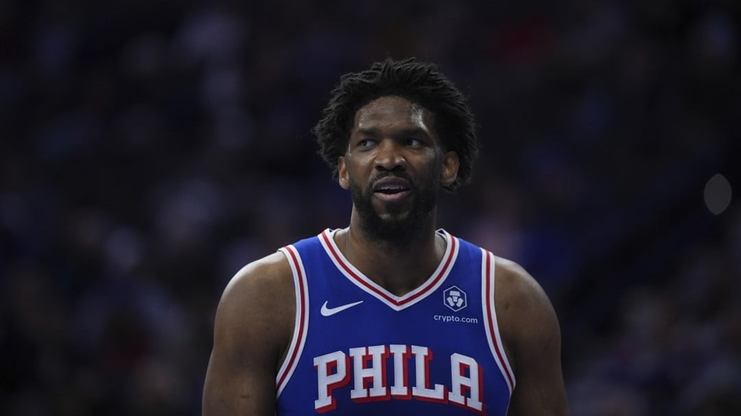 NBA丨76人挫獨行俠 安比復出貢獻「三雙」｜體育｜商業電台 881903