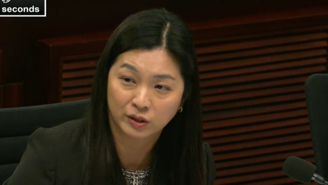 議員促政府為殘疾人士覓公務崗位 政府：須考慮服務水平｜本地｜商業電台 881903