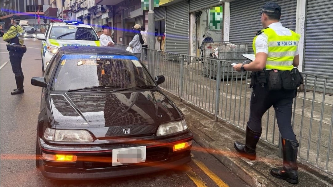 警方新界南打擊交通罪行 拘捕17人｜本地｜商業電台 881903