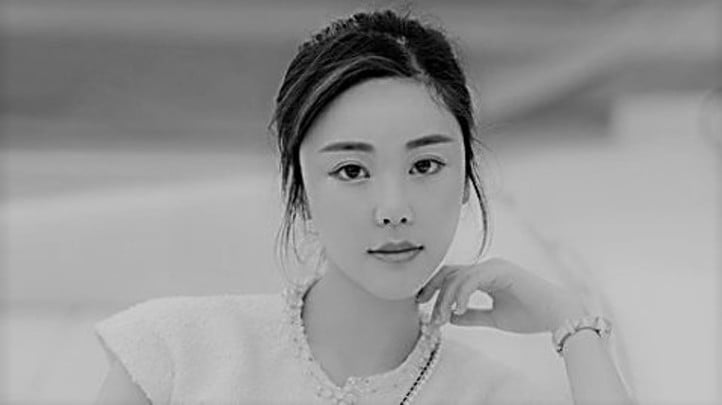 蔡天鳳於大圍寶福紀念館設靈 多位名人致送花牌｜本地｜商業電台 881903