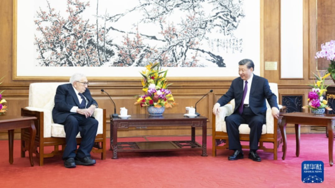 習近平會見基辛格 指不忘基辛格對中美關係貢獻｜兩岸｜商業電台 881903